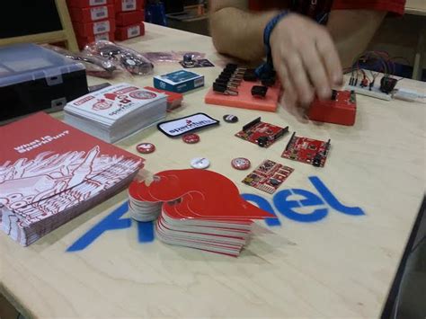 Atmel Maker Faire Day 1 Atmel Bits And Pieces