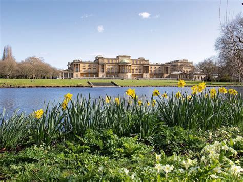 Queen Elizabeth Is Opening Buckingham Palaces Gardens To The Public