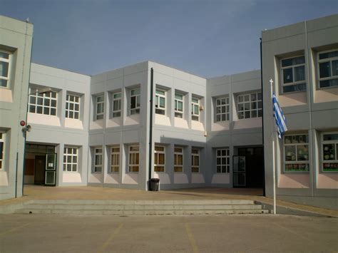 6ο Δημοτικό Σχολείο Αρτέμιδας Το σχολείο μας