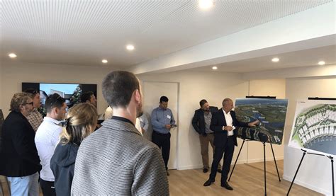 UDIA Gold Coast Bus Tour Keylin