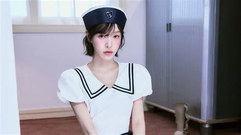 Wendy Red Velvet Cosmic K K Wallpaper Iphone Phone