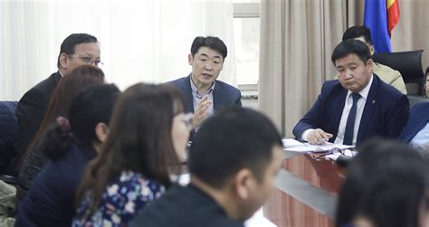 М БАЯРАА Шаардлага хангаагүй шугам тавьсан компаниуд ашиглалтад хүлээн авсан байгууллагуудтай