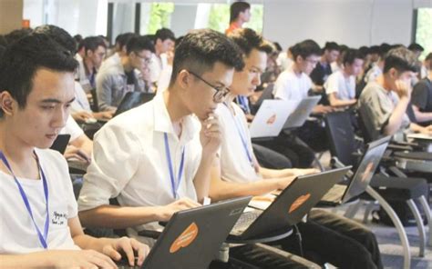 fpt software academy học trực tuyến cntt học lập trình từ cơ bản đến