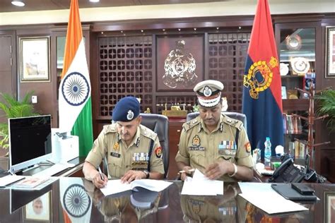 Uttar Pradesh Ips Raj Kumar Vishwakarma Appointed As New Acting Dgp Know About Him In Details