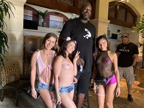Shaq And Friends R Pics