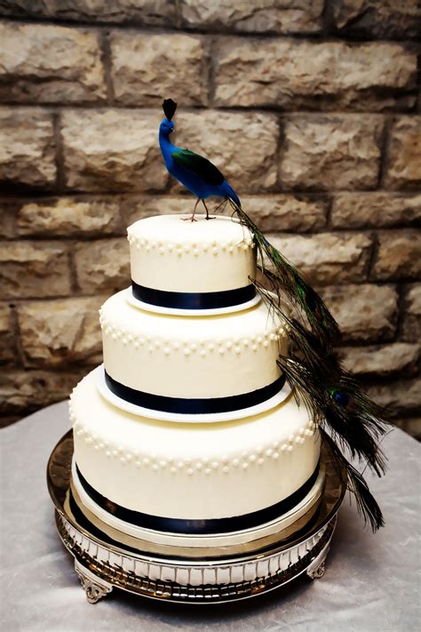 Now This Is A Peacock Wedding Cake So Adorable