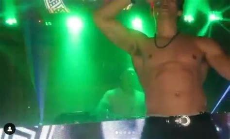 Belly Button Sensual Video ThisVid Com