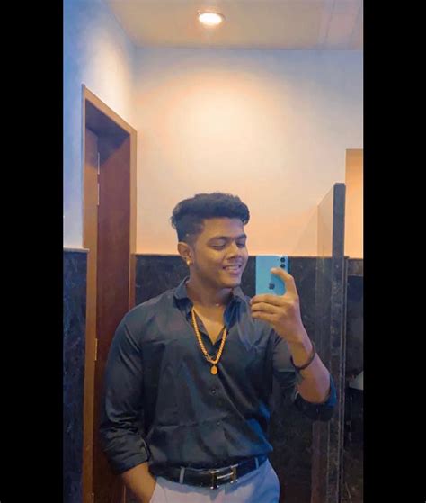 athrava shelke atharva shelke 99 instagram photos and videos