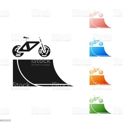 흰색 배경에 고립 된 거리 경사로 아이콘에 검은 자전거 스케이트 공원 익스트림 스포츠 스포츠 장비 다채로운 아이콘을 설정합니다 벡터 일러스트레이션 Unspecified에