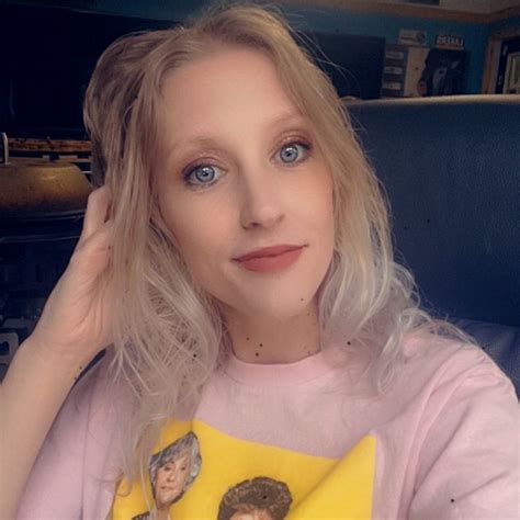 1 11k Hearts 18 Shares Brooke Tilli Brooketilli