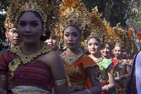 Sex Mountain Where Married Housewives Have Sex With Strangers For Good Luck OrissaPOST