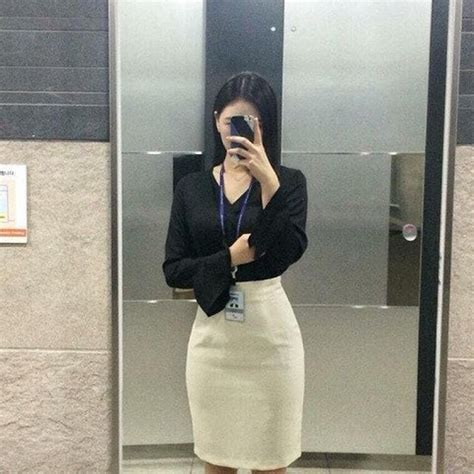 회사 여직원의 몸매 부심 포텐 터짐 최신순 에펨코리아