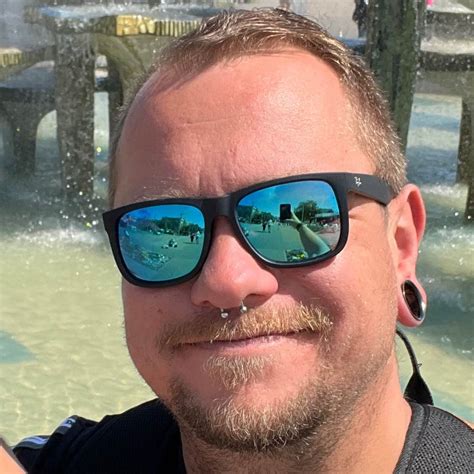 Daniel Bormann Service Techniker Hagenuk Marinekommunikation Gmbh