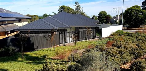 Modular Light Weight Walls Complete Fencing Solutions
