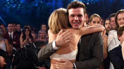Inside Taylor Swifts Relationship With Her Brother Austin