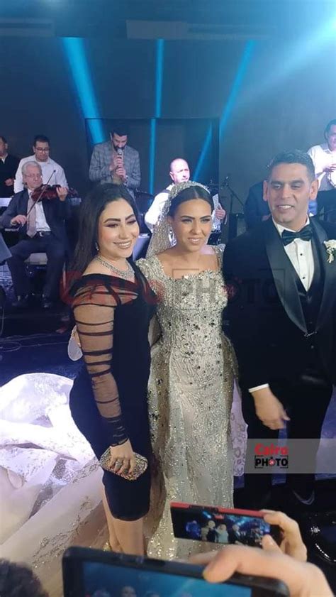 نجوم الفن في حفل زفاف ابنة عصام كاريكا وأبرزهم تامر حسني ويسرا وخالد