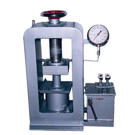 1 HP Electronic Manual Cube Testing Machine Capacity 1000 Kn At Rs 35000 In Ahmedabad