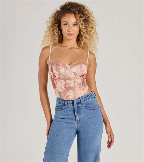 Pretty It Girl Lace Up Floral Bustier And Windsor