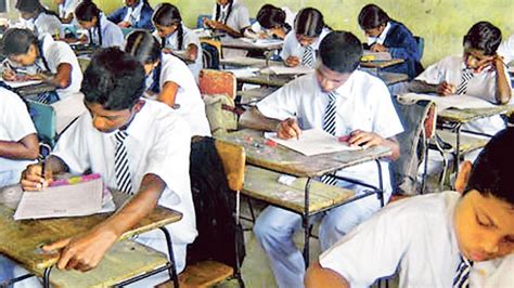 පාසල් වාර විභාග ප්‍රශ්න පත්‍ර දෙකක බරපතළ ගැටලුවක් පොලිස් පරීක්ෂණ අරඹයි Today News Lk