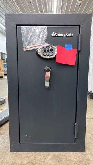 Sentry Fire Security Safe W Keys Earls Auction Company