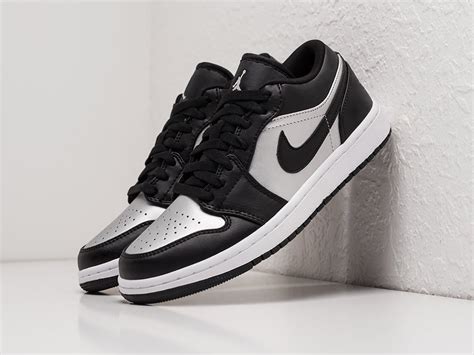 Кроссовки Nike Air Jordan 1 Low цвет Черный купить по цене 2600 рублей ...