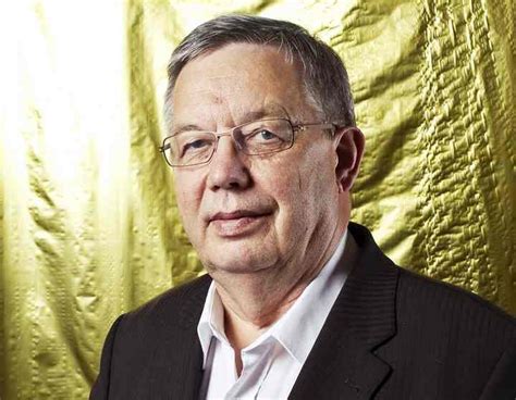 Валентин Гапонцев история миллиардера открывшего свое дело в 51 год