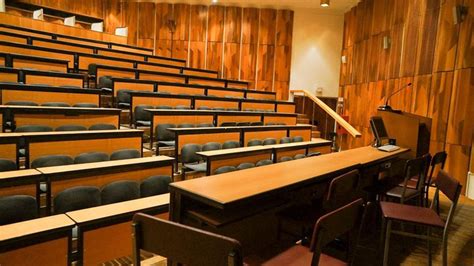 თბილისის საუკეთესო უნივერსიტეტებისა და კოლეჯების რეიტინგი მისამართები სტუდენტების მიმოხილვები