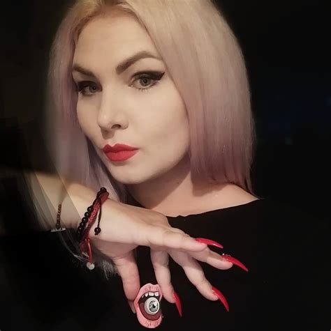 Киці😻 запрошую Вас на свою сторінку в інстаграм Manik Y Agatika де Я