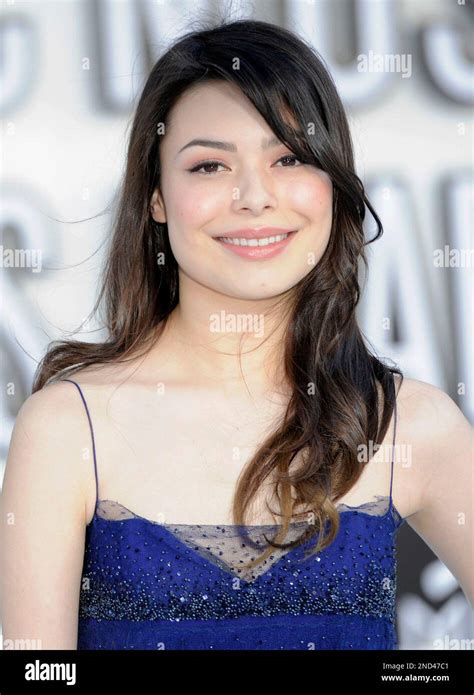Miranda Cosgrove Arrives At The Mtv Video Music Awards On Sunday Sept