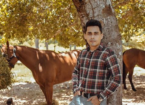 Você Me Completa Ennos Passos Ouvir MÚsica