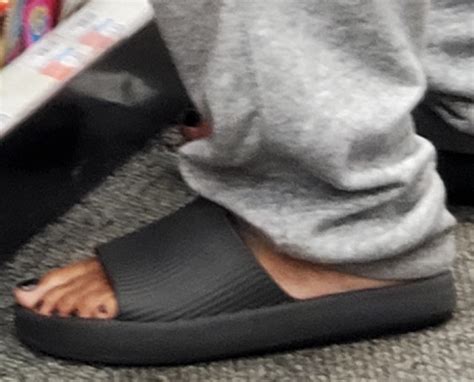 Candid Feet 99 By Footartist210 On Deviantart