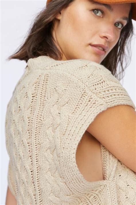 케이블 니트 스웨터 베스트 앤트로폴로지 한국 공식 온라인 스토어 케이블 니트 스웨터 앤트로폴로지 스웨터 조끼