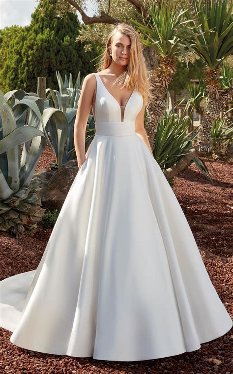 Becca Wedding Dress