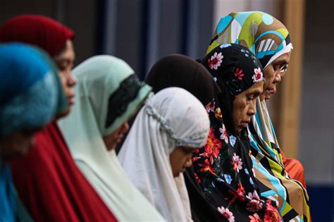 Why Muslims Still Fast From Drink During Ramadan Despite Extreme Heat