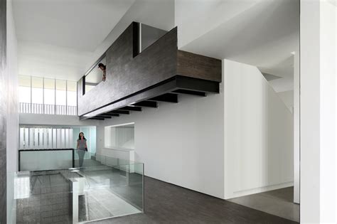 Interflow House An Interlocking System By Id Ea