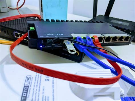 Mikhmon V7 Sur Contenair Mikrotik Mnatogo