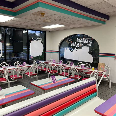 The Retrologist Field Guide To Taco Bells Design Evolution