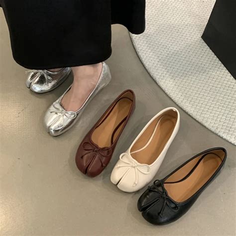 New Brand Women Flats Soft Ballet Shoes Slip On Loafers Soft Moccasins