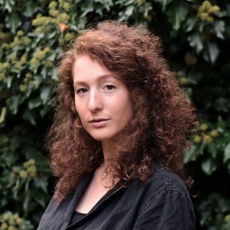 Hadass Sternberg Medium