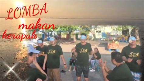 Lomba makan kerupuk sambil joget - YouTube