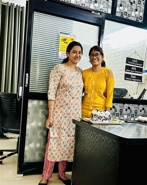 Leadership Personalgrowth Supportingteammembers Relieving Smriti