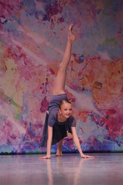 Company — The Dancers Edge