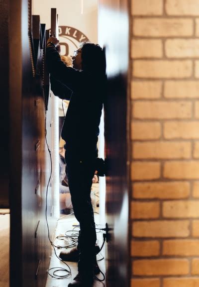 Stephen Installing The Herringbone Feature Wall At Tumbex