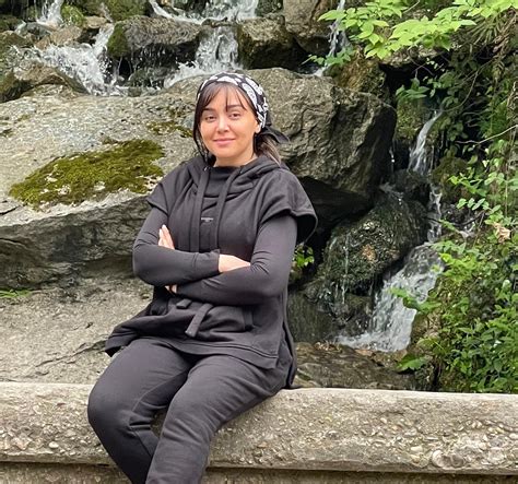 عکس جدید و جالب ندا قاسمی بازیگر سریال نون خ در طبیعت مازندران