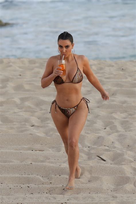 Kim Kardashian Sexy Bikini Set Bts Photos The Fappening