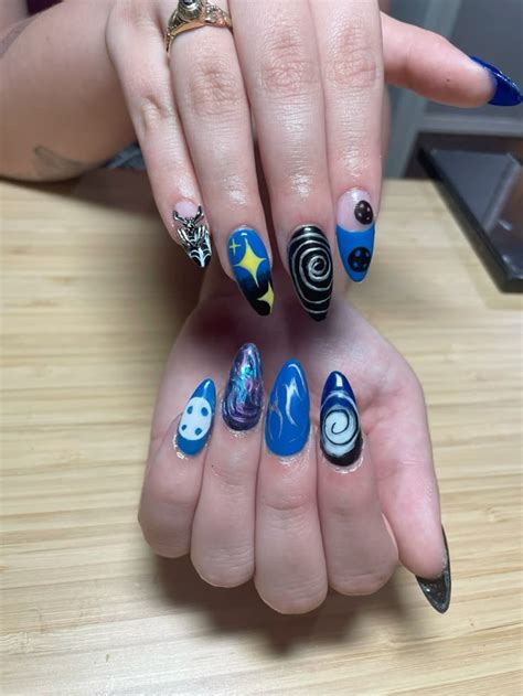 Coraline Nails Nail Art Short Acrylic Nails Designs Hello Nails