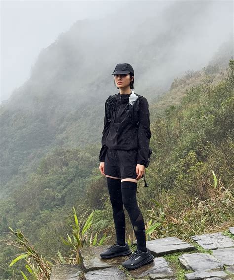 Eomjidongsan 광고 디스커버리와 함께한 가을등산🍂 베르텍스 H 고어 윈드스토퍼 자켓 디스커버리 디스커버리바람막이 바람막이 여자바람막이 윈드브레이커