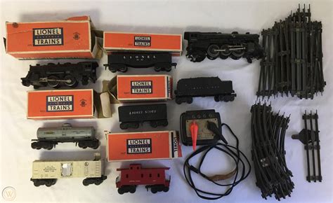 1950s Vintage Lionel Train Set With Boxes Transformer Tracks~1001t