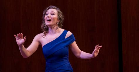 Review An Afternoon Of Opera Stars In The Making The New York Times