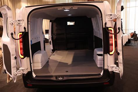 Geely Farizon Delivery Van And Truck Unveiled In Australia Au